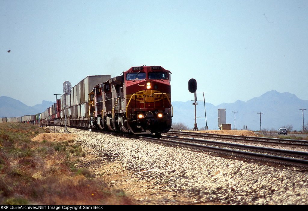 ATSF 809, 803, 843, and 4004 Eastbound